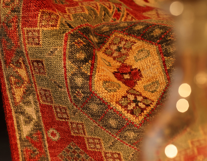What Makes Indian Rugs & Carpets More Than Décor?